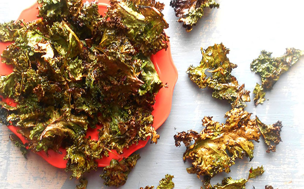 5 Easy Kale Chips Recipes for Healthy Snack Alternatives - Sydne Style