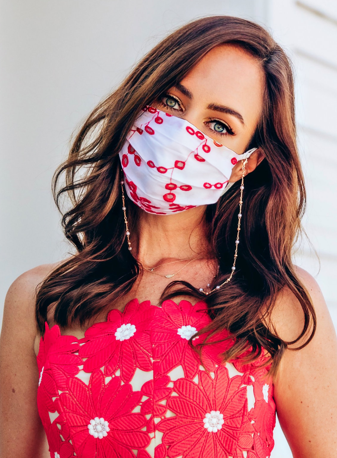 This Floral Eyelet Face Mask Makes It Feel Like You’re Wearing Red ...