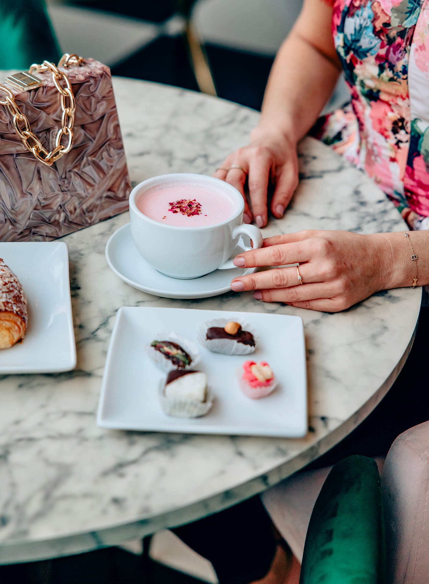 A Chic & Sweet Cafe in Beverly Hills - Sydne Style