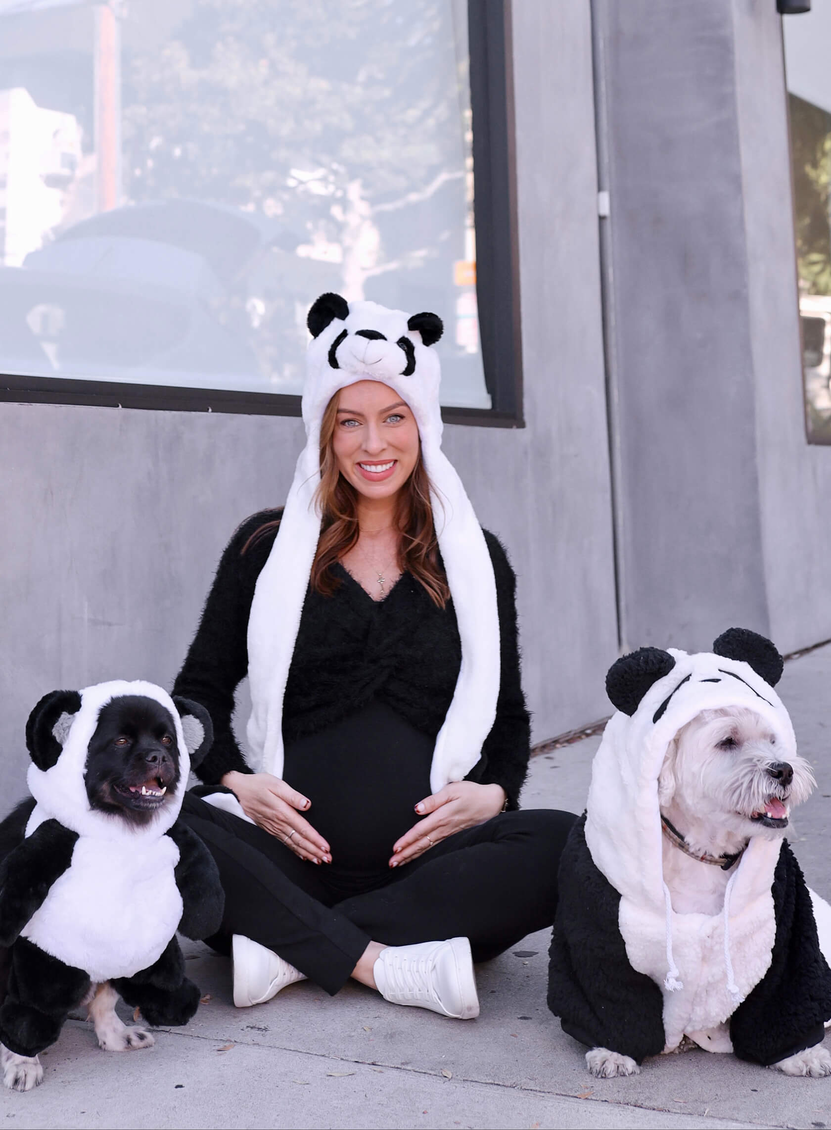 Easy Maternity Halloween Costumes: Mama Bear | Sydne Style